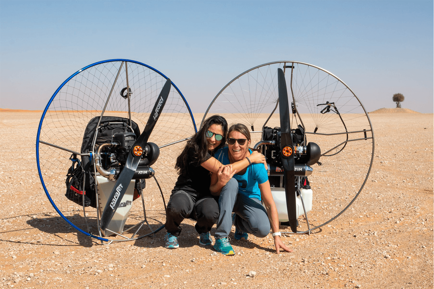FLYING THE DESERT THE RELIABILITY OF THE ATOM 80 EMILIA PLAK Vittorazi flying-the-desert-the-reliability-of-the-atom-80-emilia-plak-vittorazi